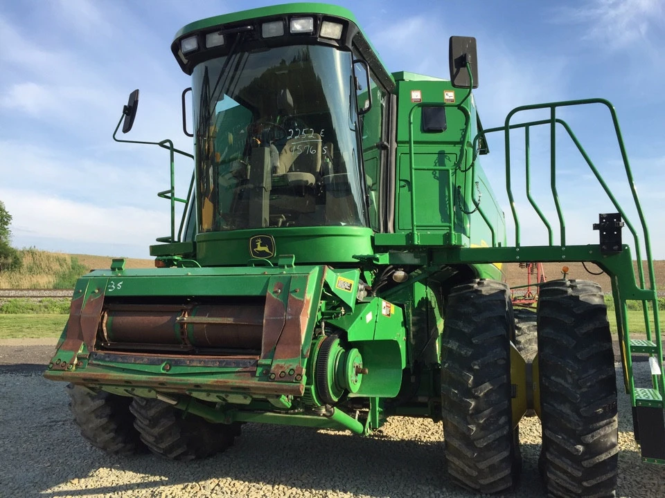 Комбайн зернозбиральний John Deere 9760 STS - купить на Агробиз ...
